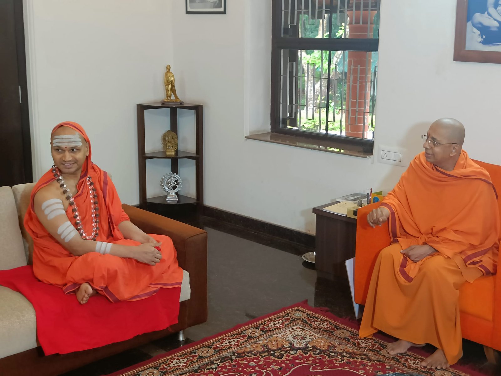 Shri Shri Vamanashram Swamiji visited Ramakrishna Math Mangaluru ...